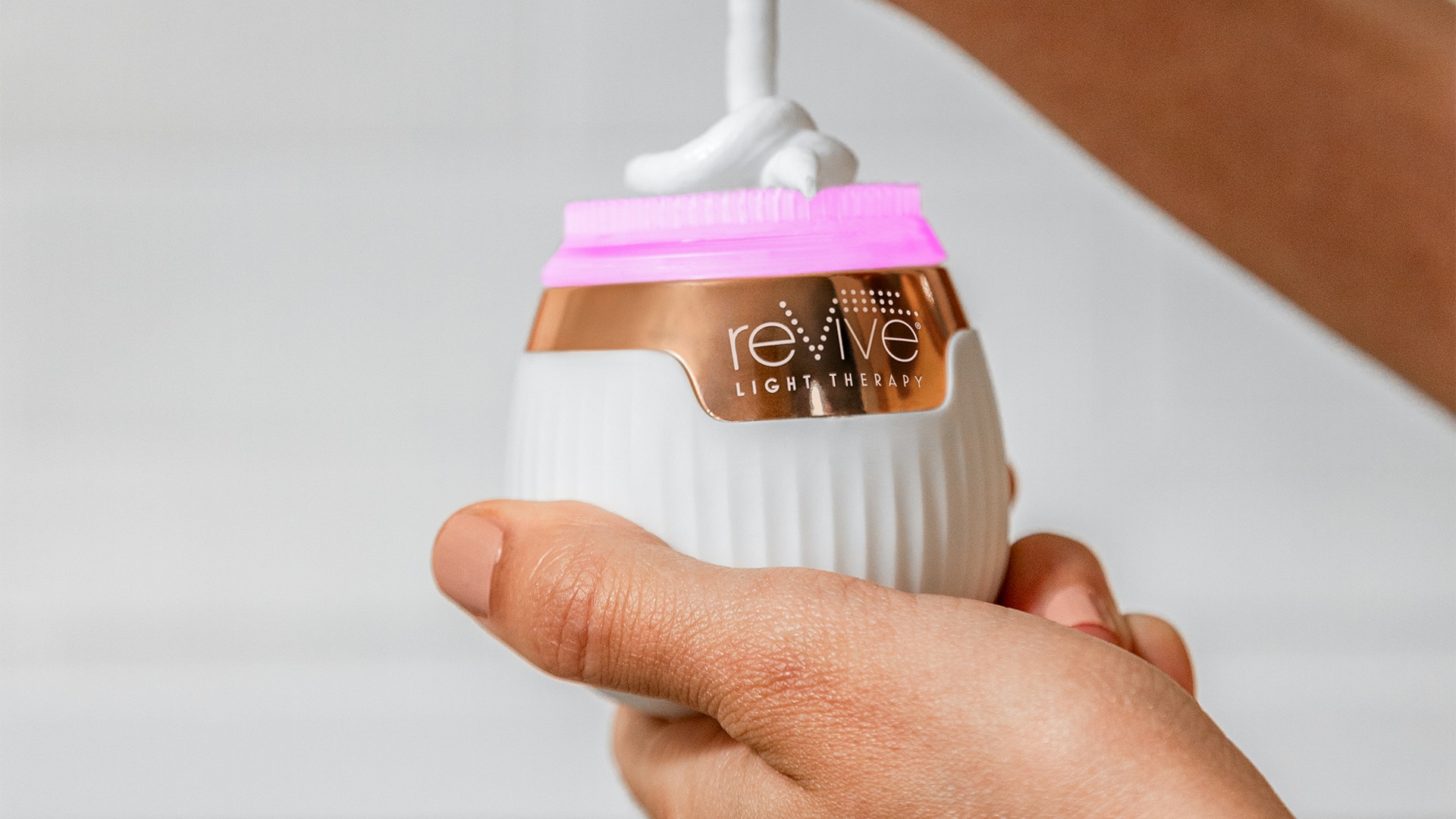 Break Up with Breakouts: Best Acne Skincare Routine Revealed